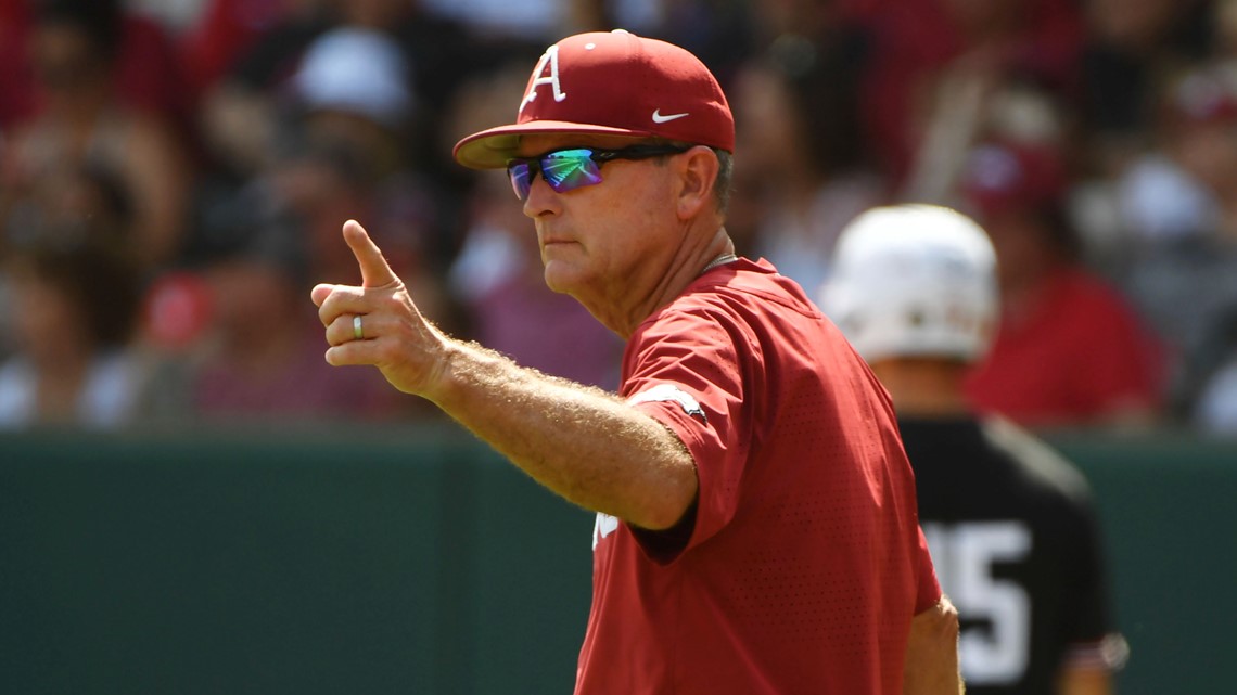 Arkansas coach Dave Van Horn picks up win No. 800 with Razorbacks ...