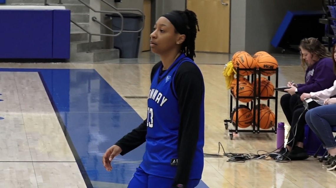 Conway's Chloe Clardy illustrates meaning of student-athlete | thv11.com