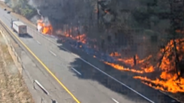 Fire along I-30 now contained, interstate reopens | thv11.com