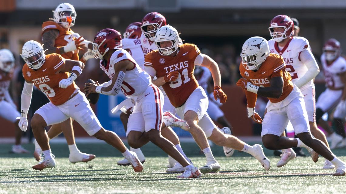 Arkansas falls to Texas, suffers ninth consecutive loss | thv11.com