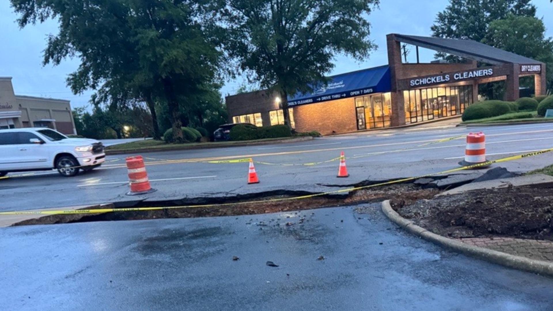 Possible sinkhole appears on Bowman Road in Little Rock | thv11.com
