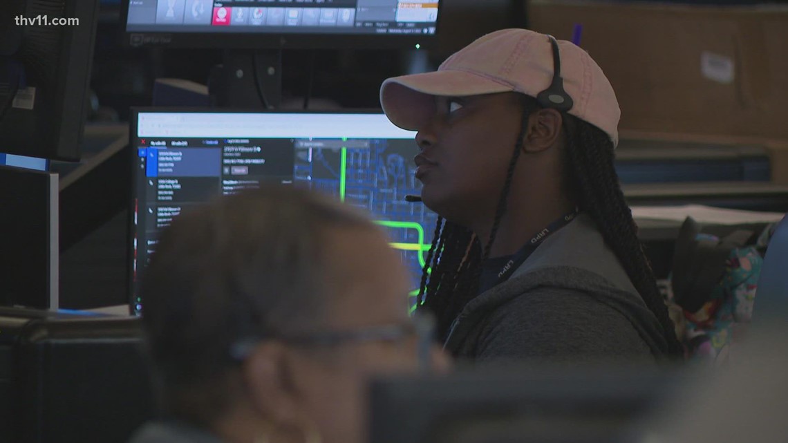 911 dispatchers expecting busy New Year’s Eve in Little Rock | thv11.com