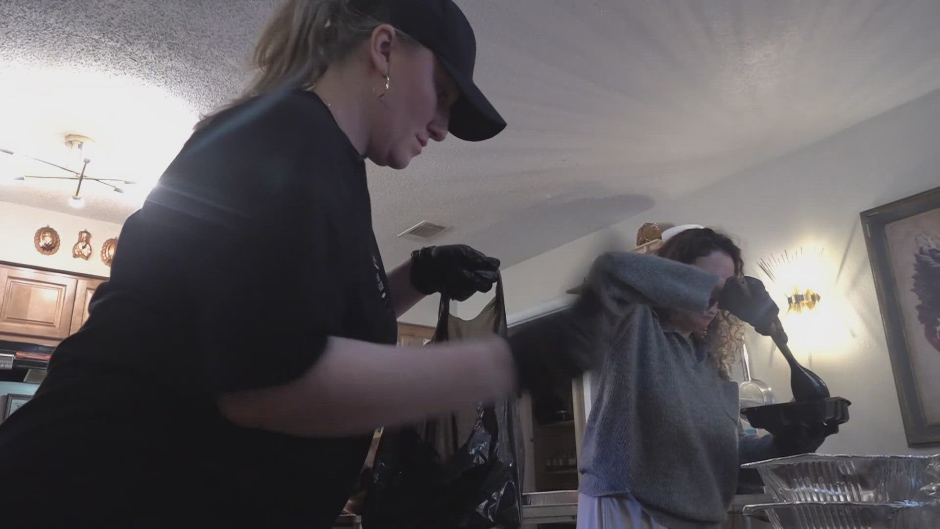 Little Rock women transform home into Christmas haven for families in ...