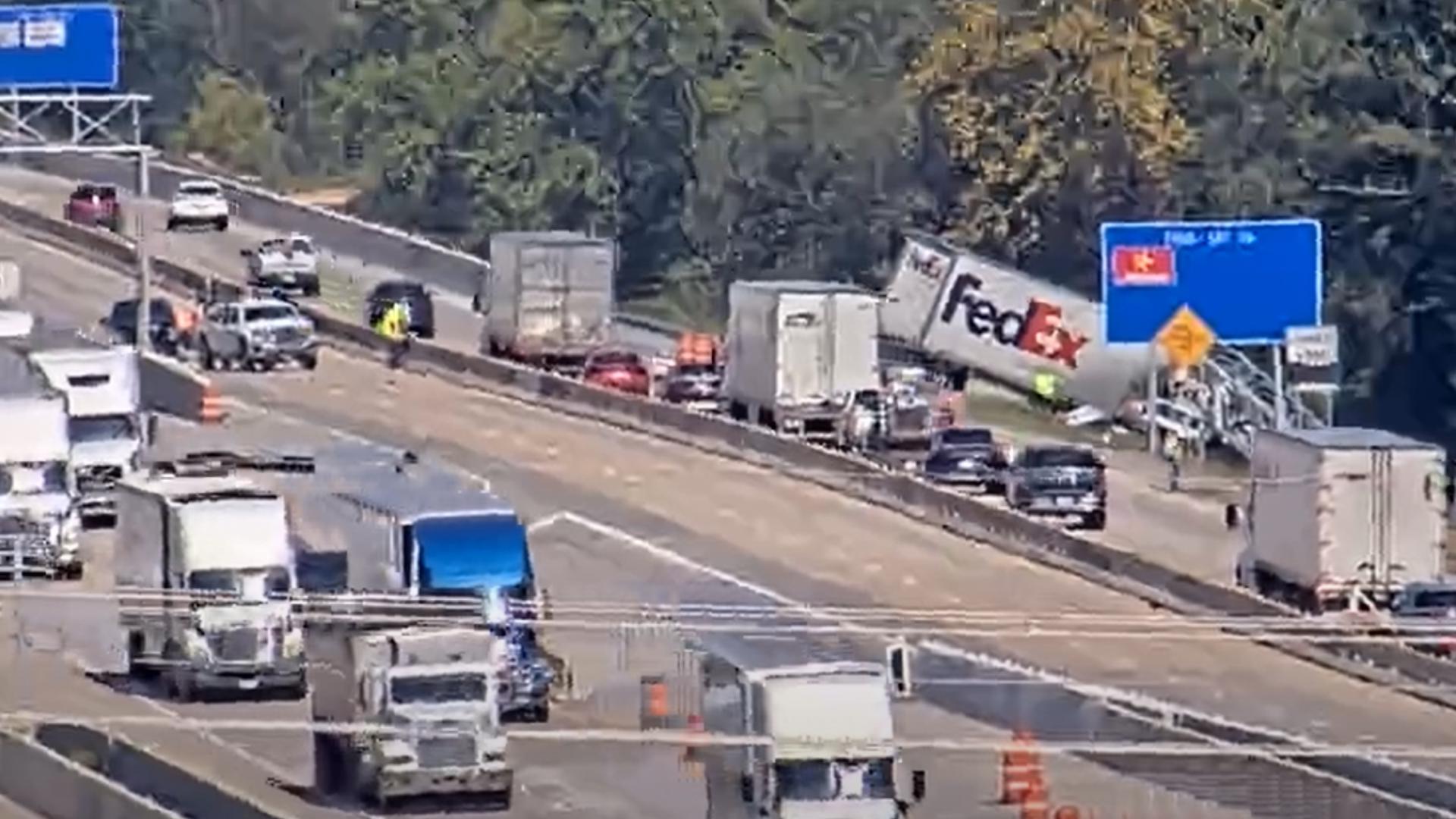 Major accident causes taffic jam on Interstate 30 eastbound | thv11.com