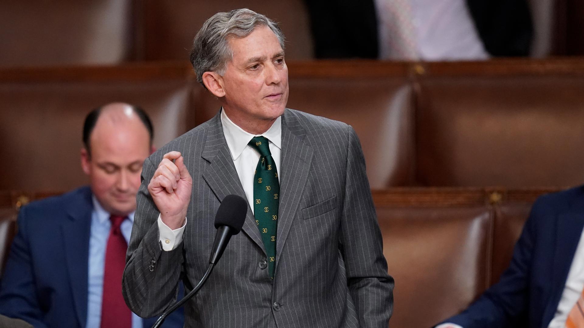 Arkansas Rep. French Hill's bill to convey building to Perry County ...