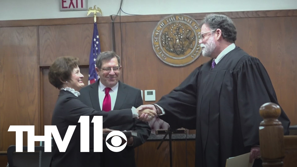 First female Chief Justice of Arkansas Supreme Court officially sworn ...