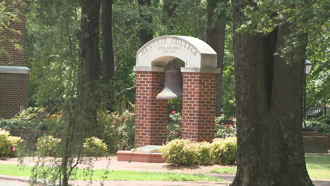 Hendrix College students share frustrations over changes to graduation ...