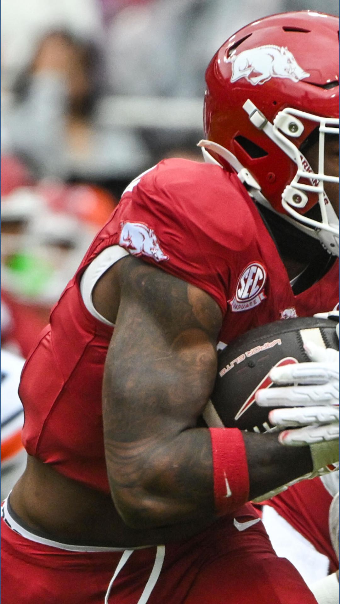 Arkansas suffers 33-24 loss at home to Auburn | thv11.com