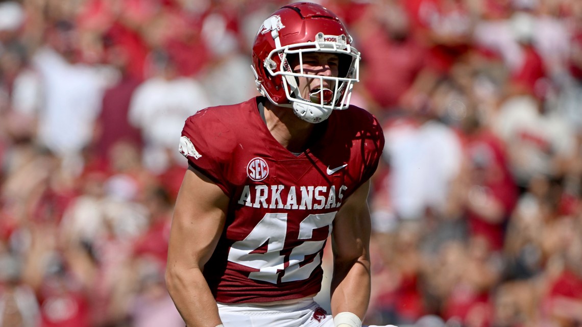 Former Arkansas LB Drew Sanders heading to Denver | thv11.com