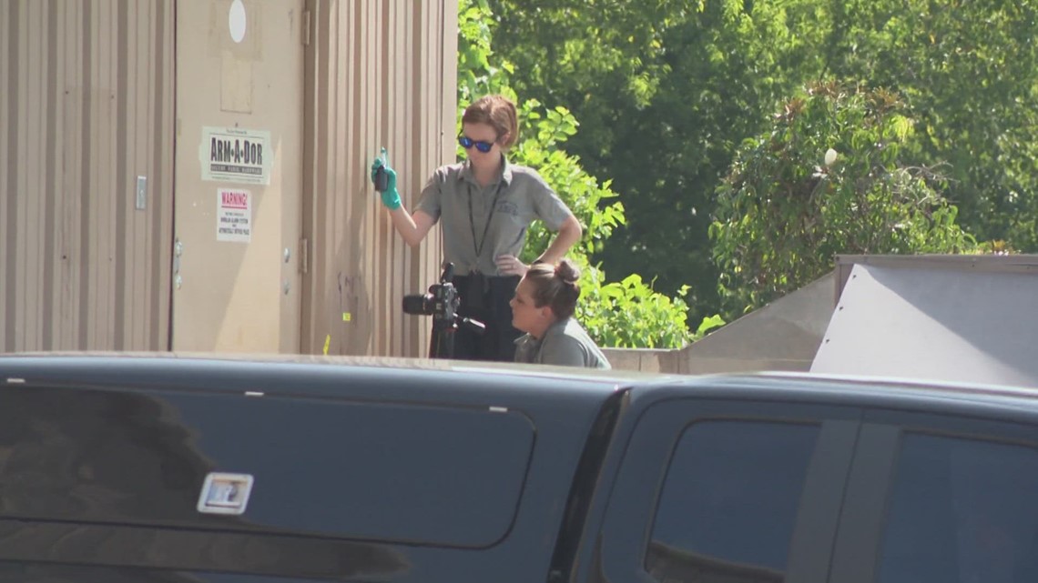 Looking into Little Rock police's all-woman CSI Unit | thv11.com