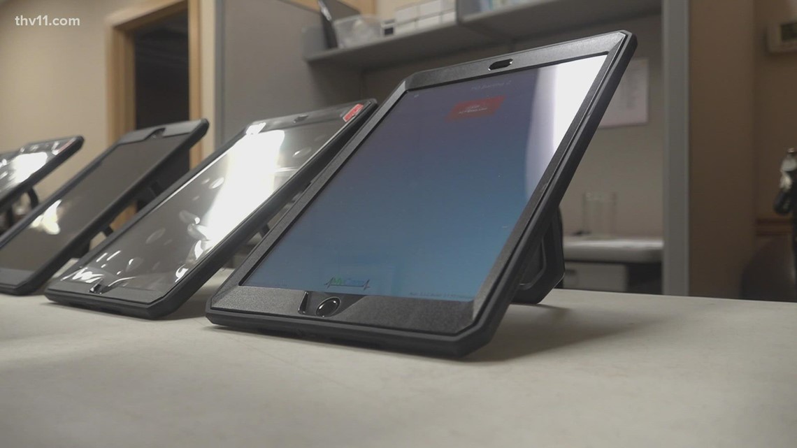 Non-profit equipping police with iPads for crisis intervention | thv11.com