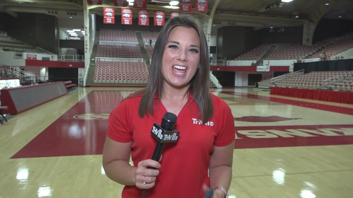 Arkansas basketball plays in front of packed arena as 'Red' takes down ...