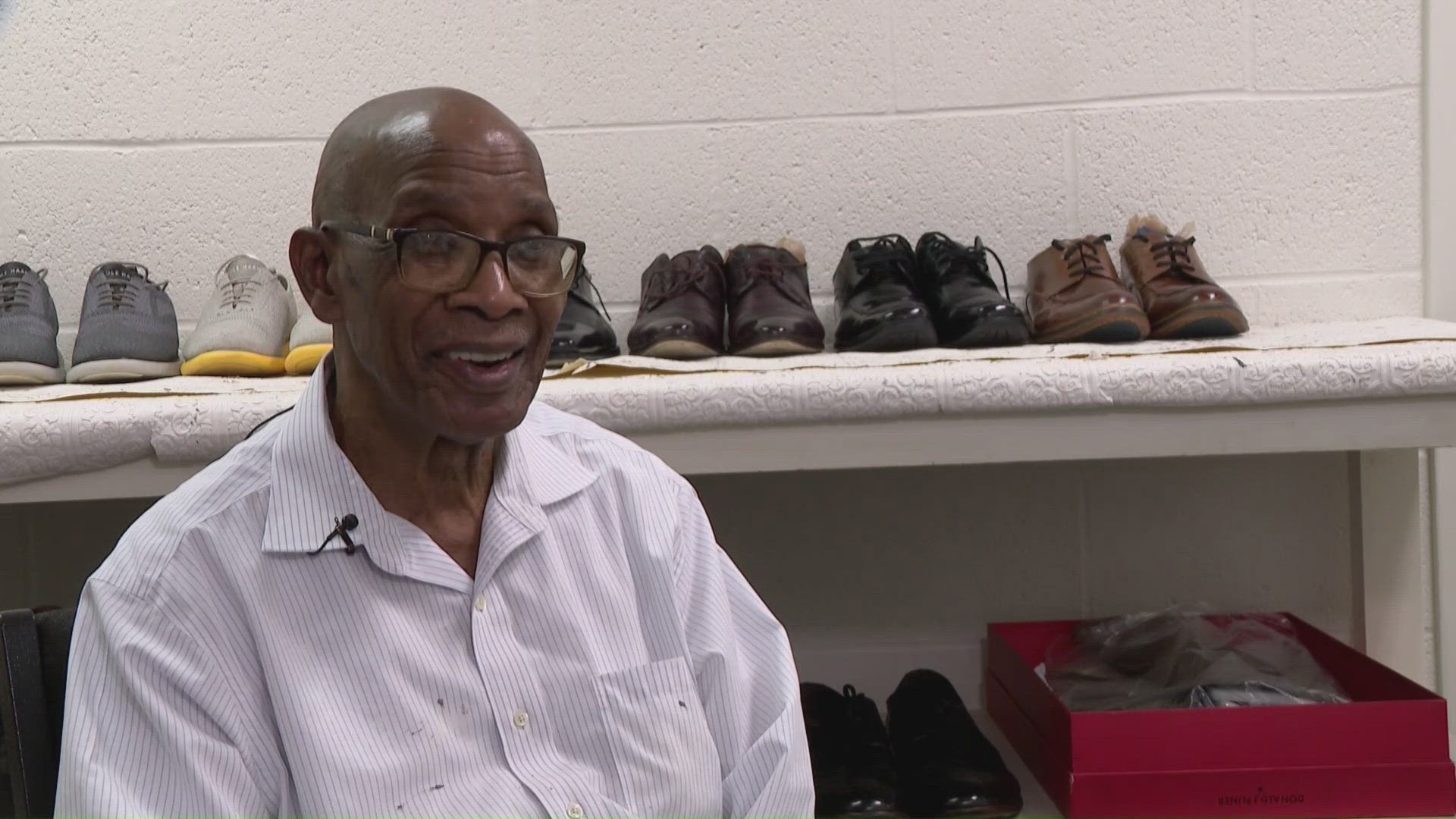 Meet the Arkansan who's been shining shoes in Little Rock for 56 years ...
