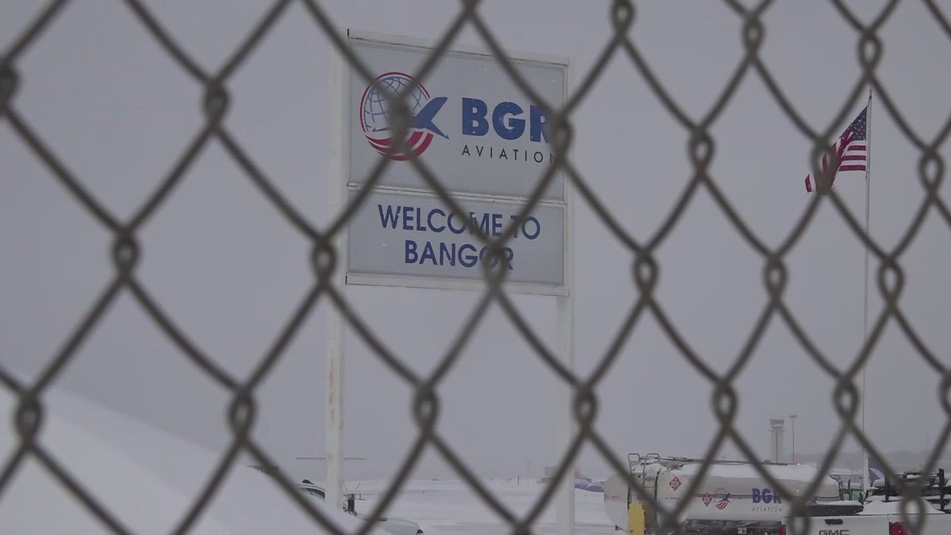 NTSB arrives in Maine to investigate deadly private jet crash at Bangor ...