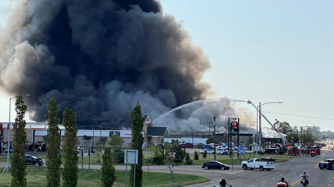 Large fire reportedly erupts at West Memphis industrial warehouse ...