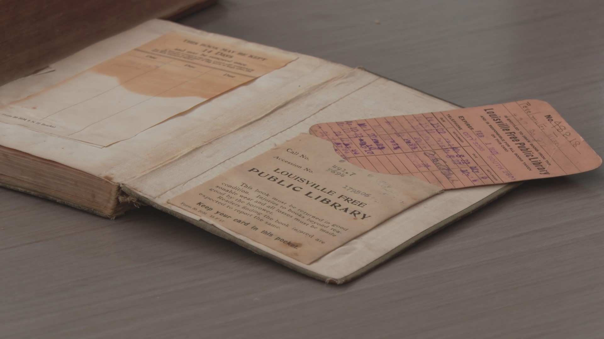 100-year overdue library books returned to Louisville | thv11.com