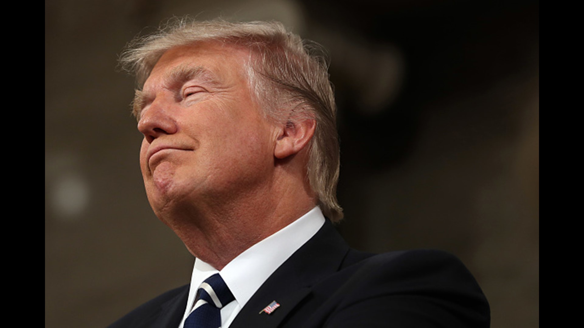 Sequins in Congress: Melania sparkles for Trump's speech | thv11.com