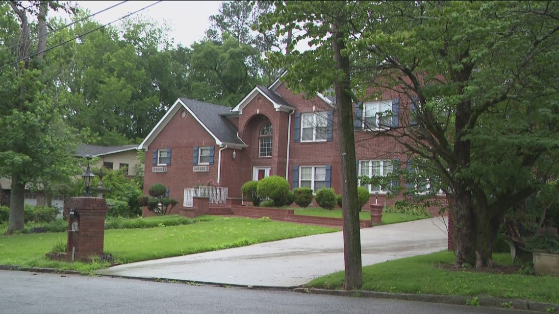 Georgia family battles squatters planning pool party | thv11.com